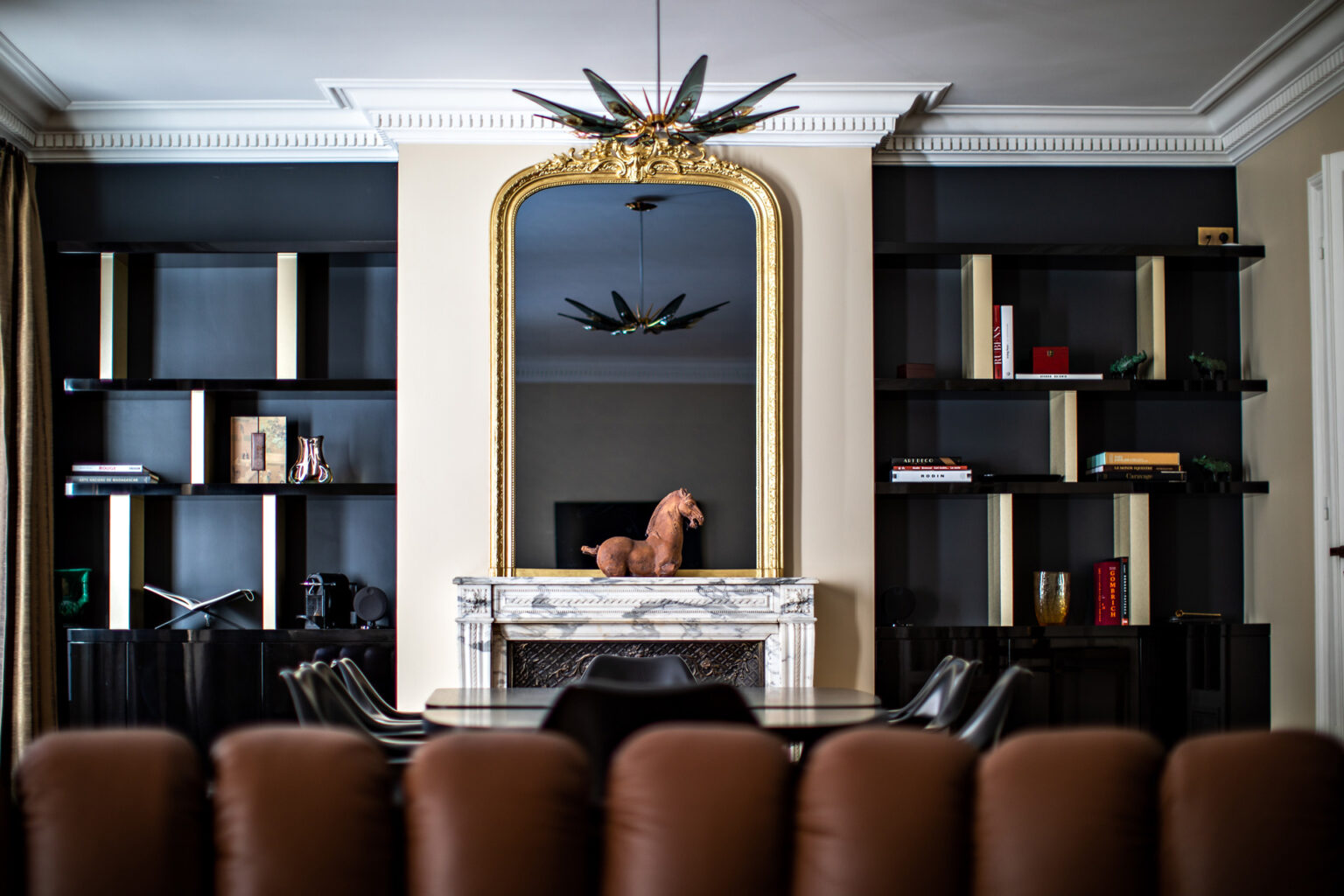 Appartement Ribot – Élégance et fantaisie dans un pied-à-terre à Paris